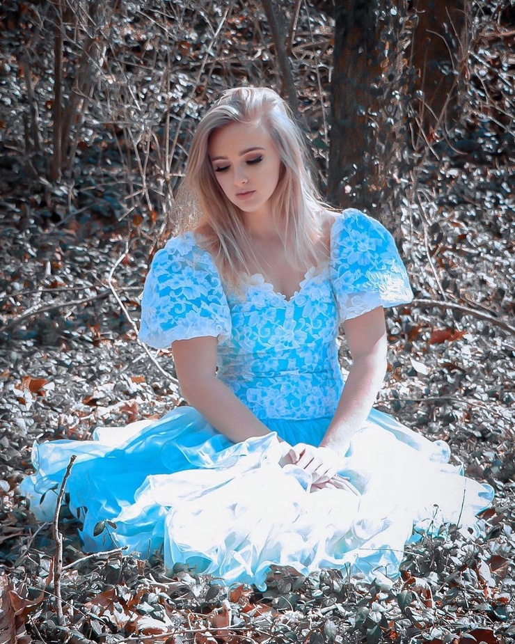 Picture of Michaela Lee