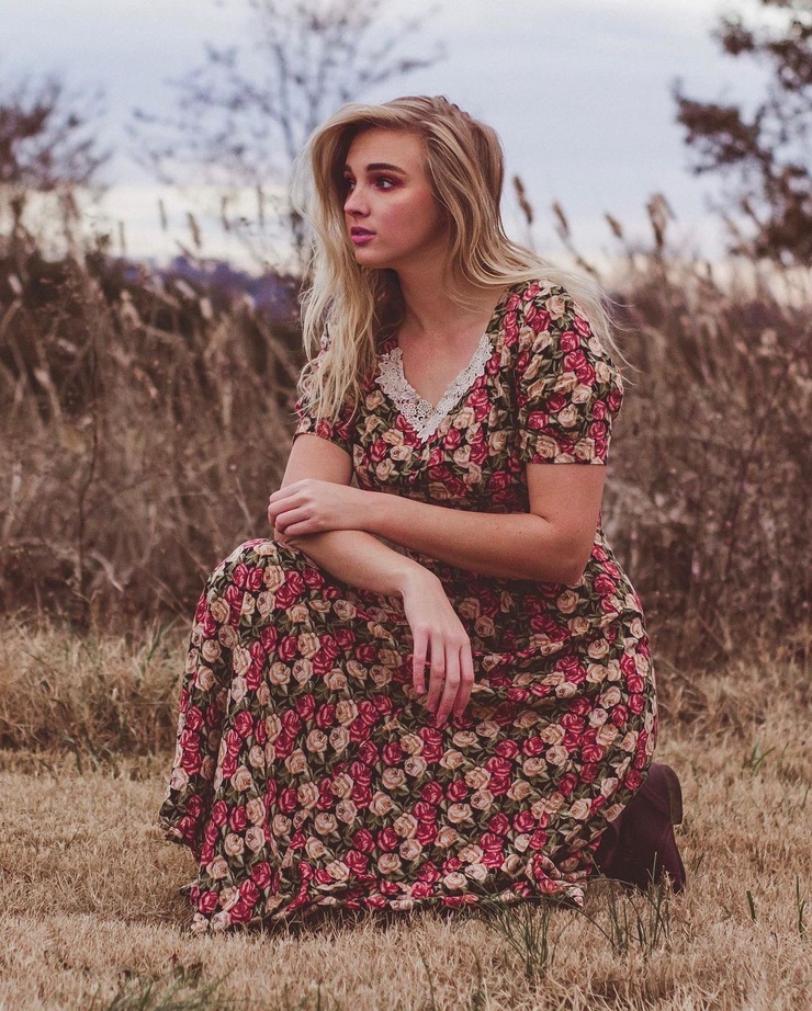 Picture of Michaela Lee