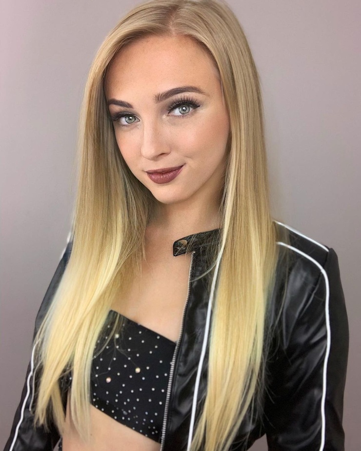 Picture of Michaela Lee