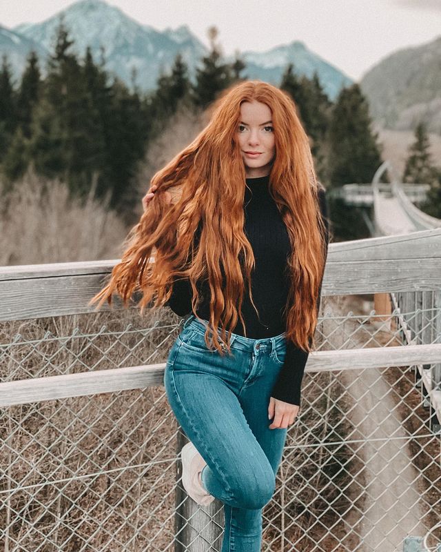 Image of Laura Roxanna