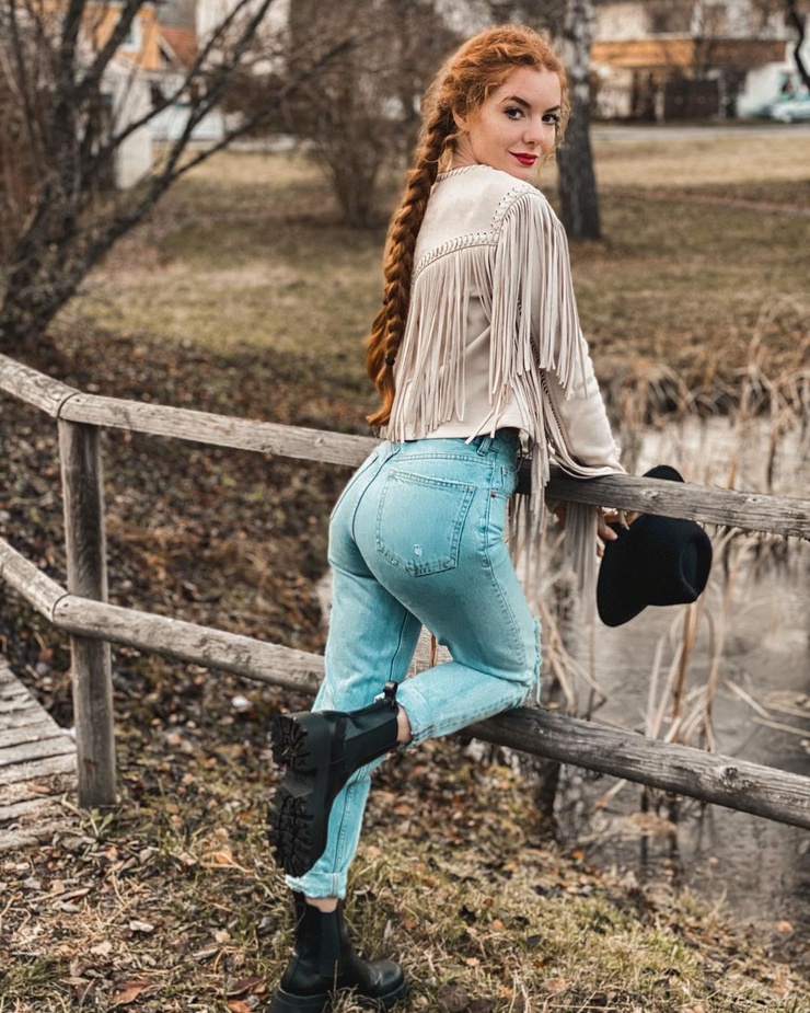 Picture of Laura Roxanna