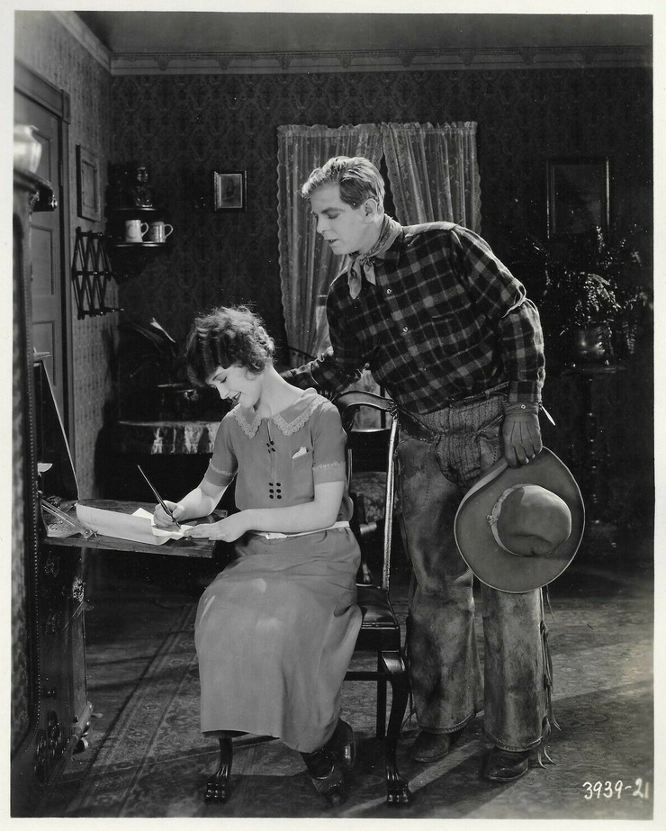 Laura La Plante, Hoot Gibson