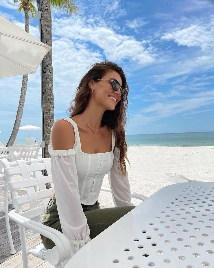 Stephanie Rayner picture