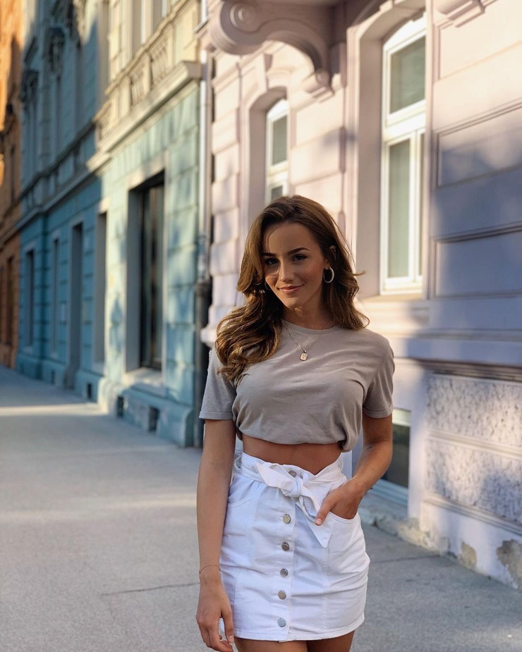 Picture of Lisa Marielle