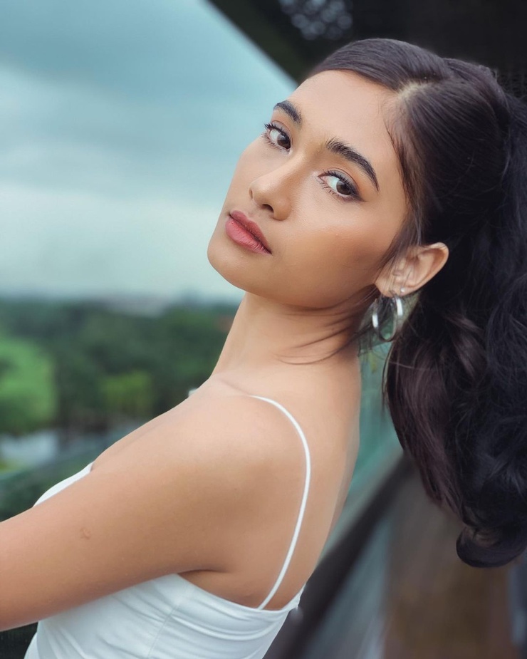 Picture of Thuzar Wint Lwin