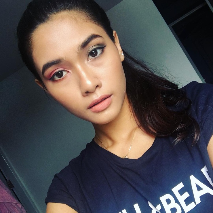 Picture of Thuzar Wint Lwin