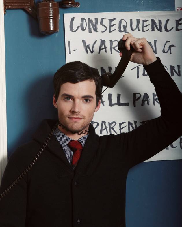 Picture of Ian Harding