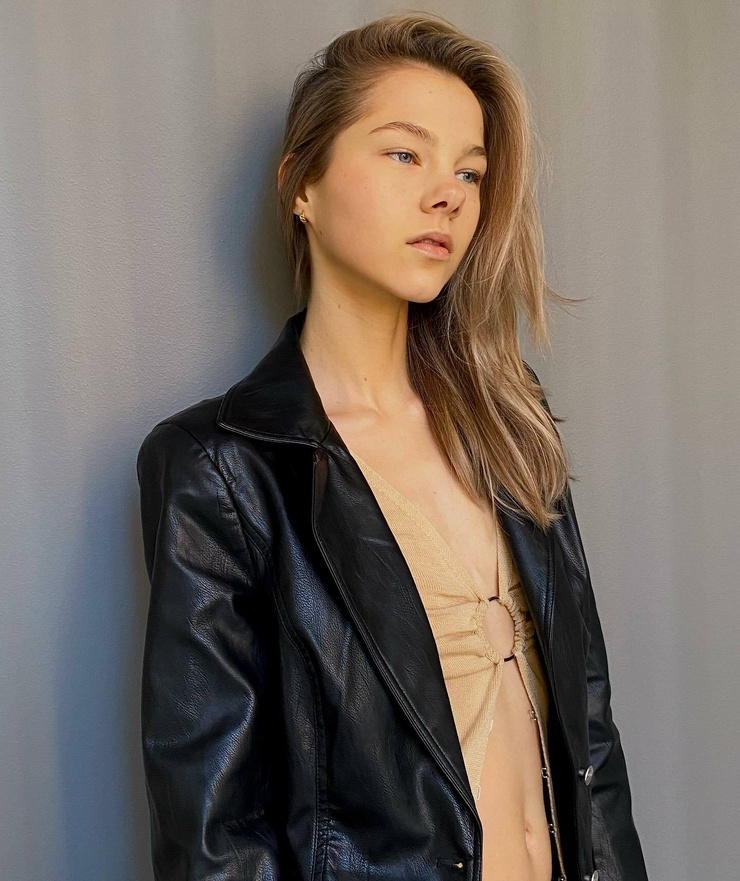 Picture of Phoebe Combes