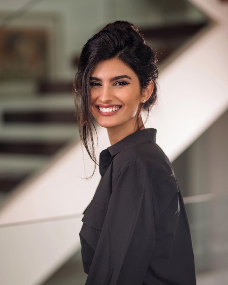 Yael Cohen (model) picture