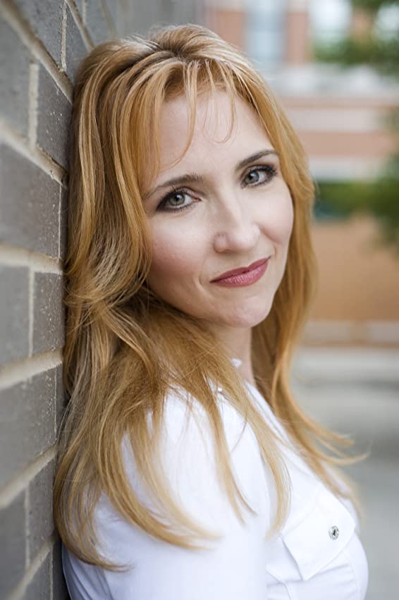 Picture of Kara Rainer