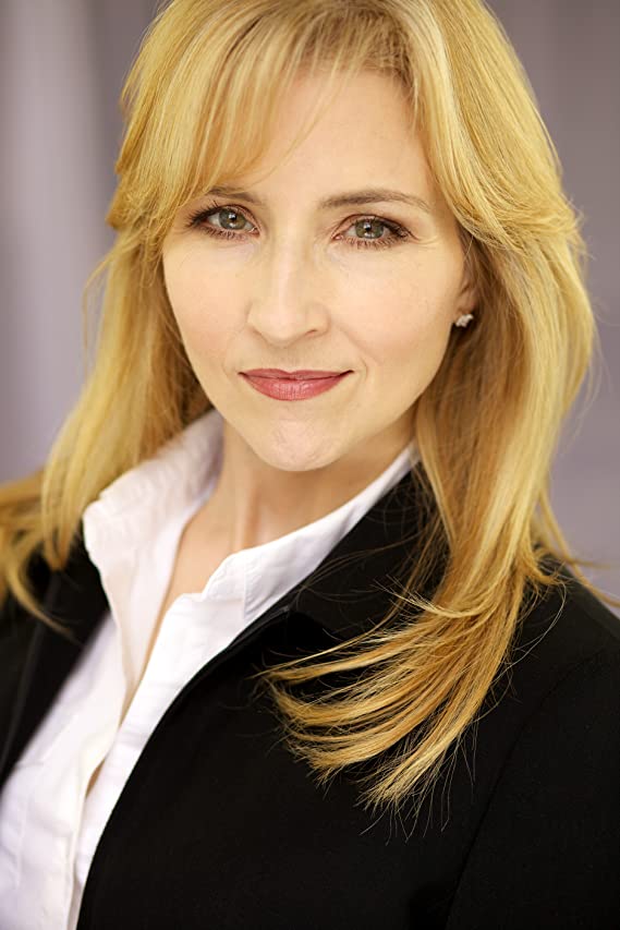 Picture of Kara Rainer