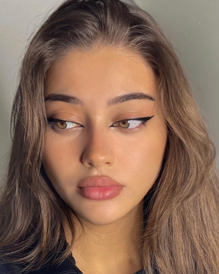 Picture of Isabel Rose