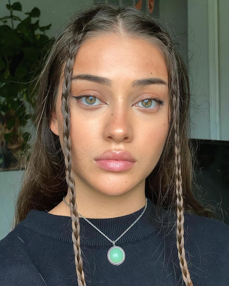 Isabel Rose image