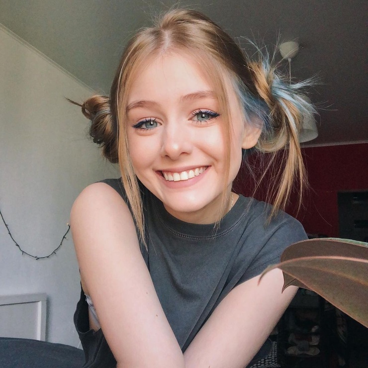 Picture of Alina Kalenich