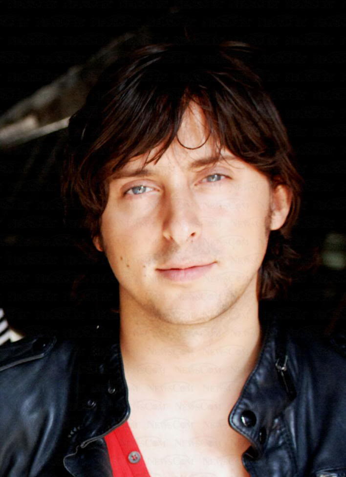 Picture of Carl Barat