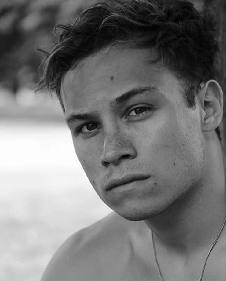 Finn Cole image