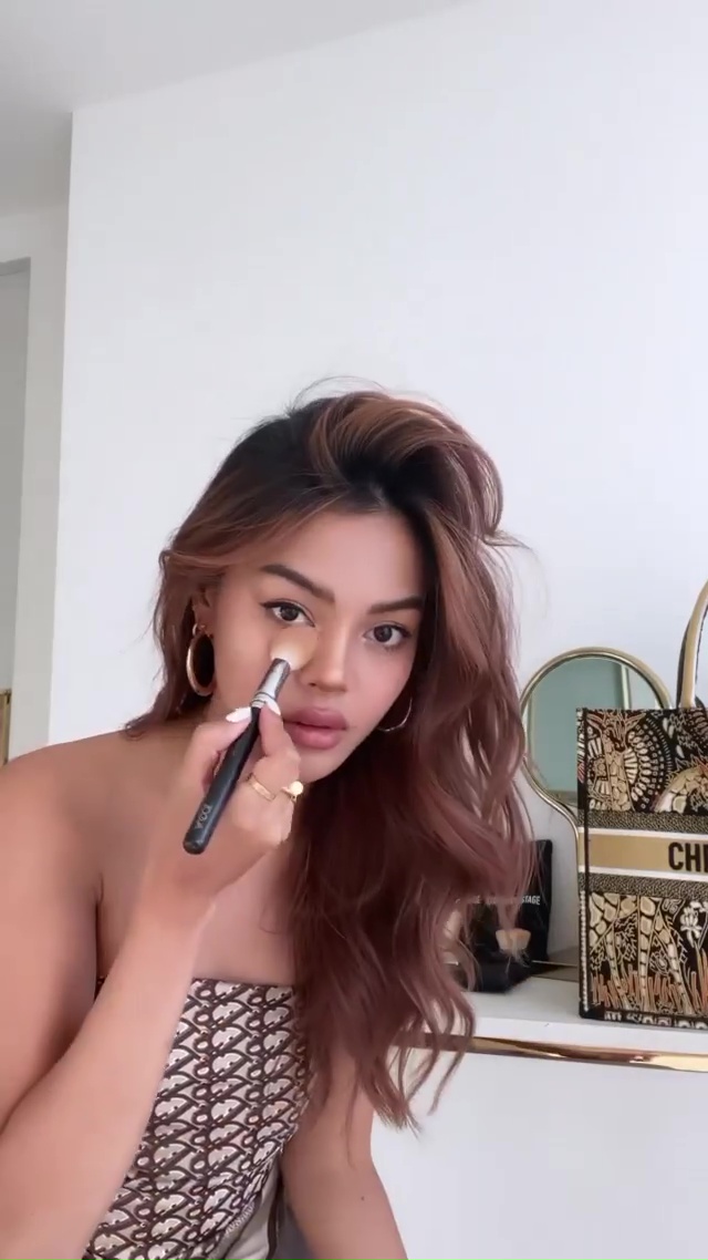 Lily Maymac image