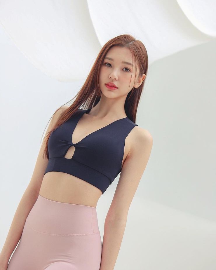 Picture of Shin Eun-ji