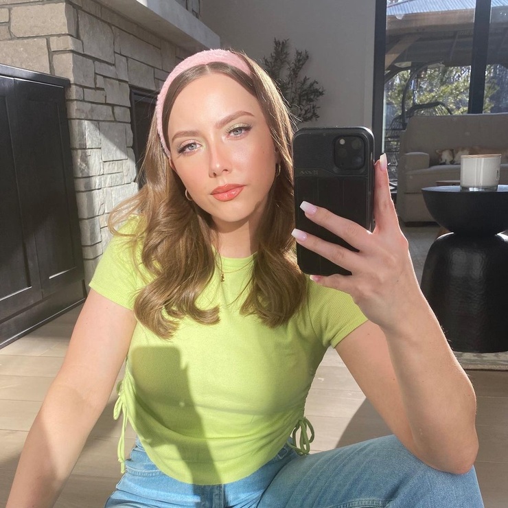 Picture Of Hailie Jade
