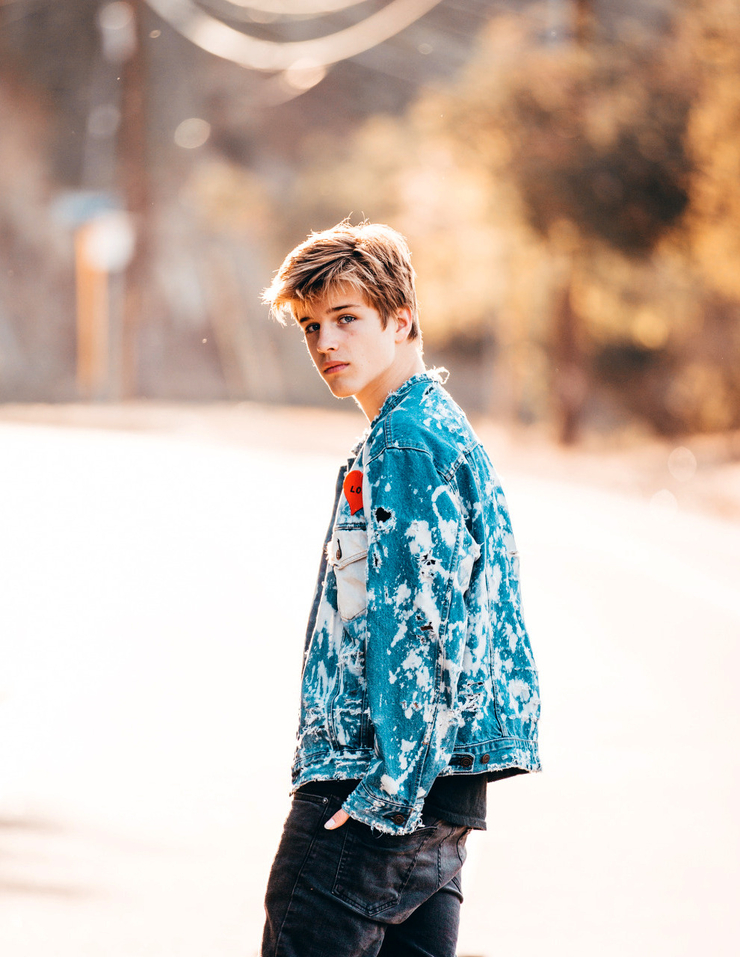 Picture of Alex Lange