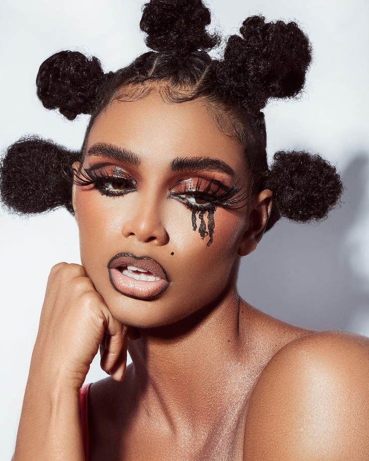 Picture of Ashleigh Baugh