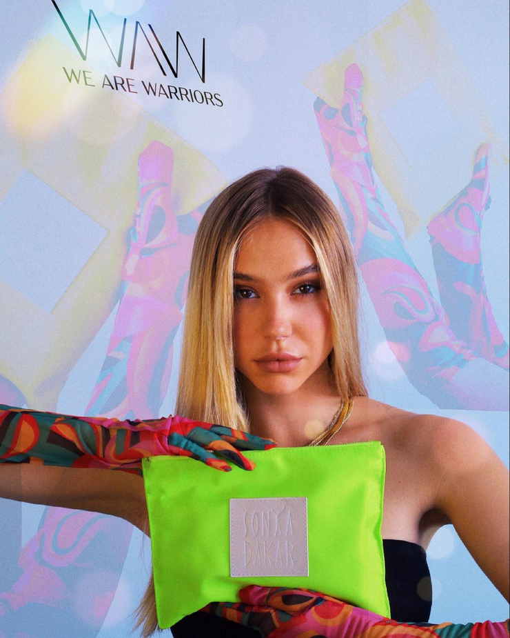 Picture of Alexis Ren