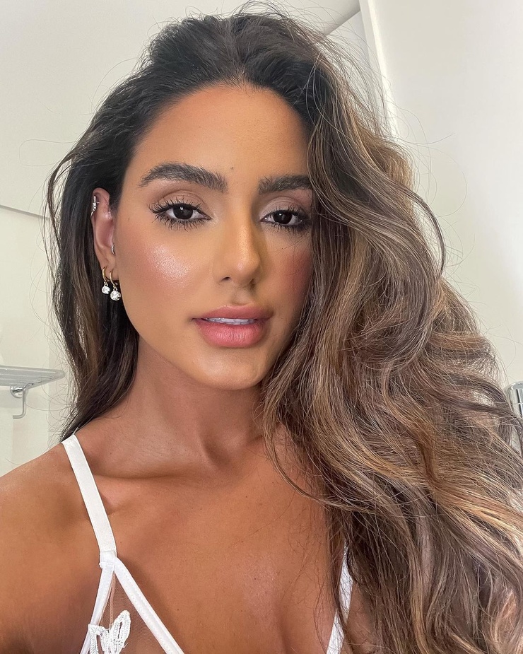 Image of Gabriela Borges