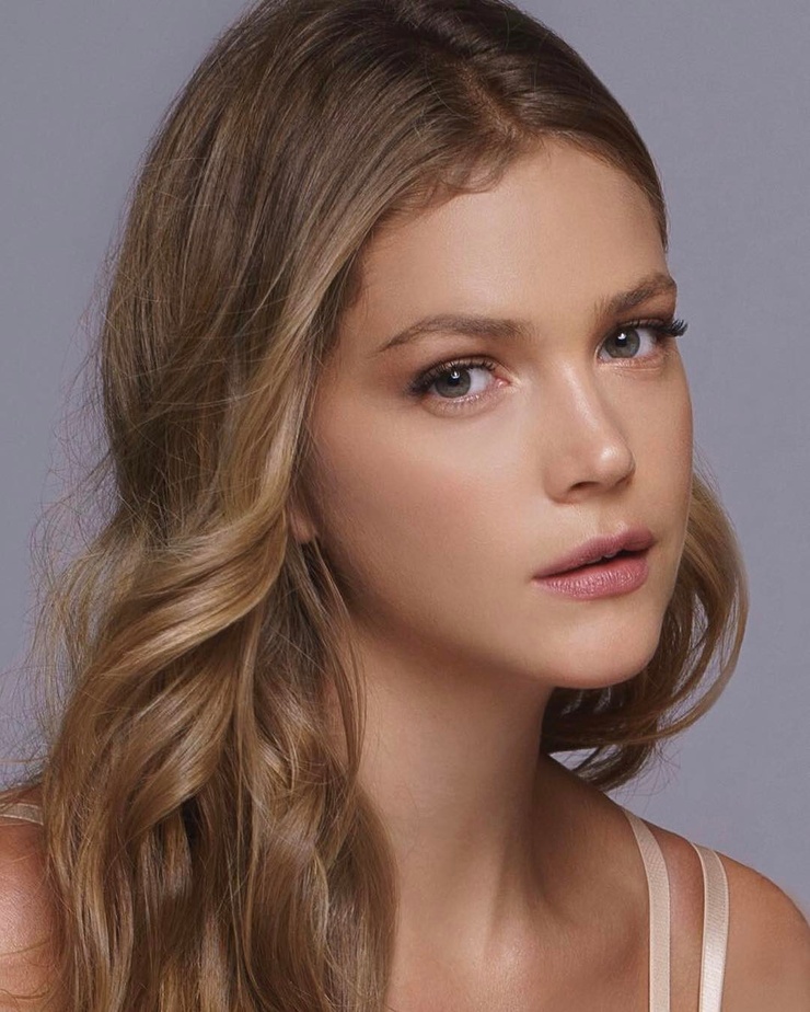 Picture of Esti Ginzburg