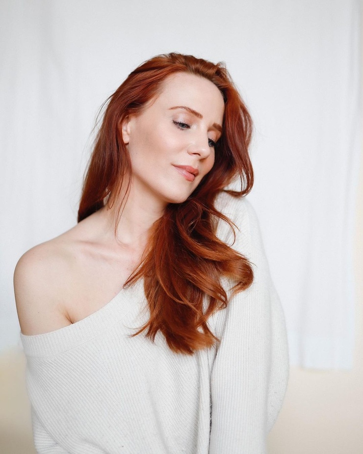 Picture of Simone Simons