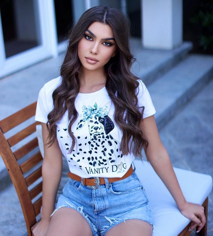 Franceska Rustem image