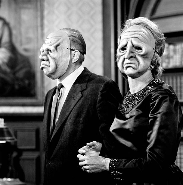 Milton Selzer, Virginia Gregg