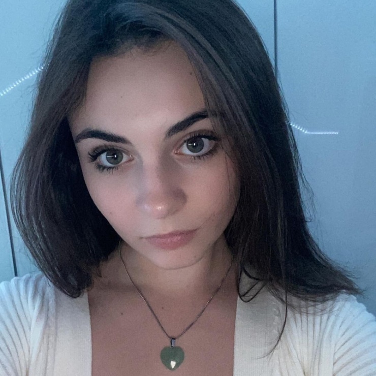 Picture of Lara McDonnell