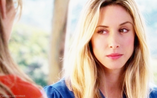 Picture of Gillian Zinser