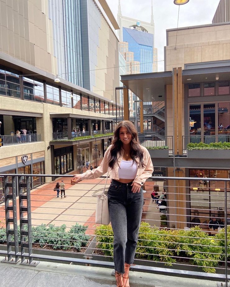 Picture of Abbey Wilson (I)