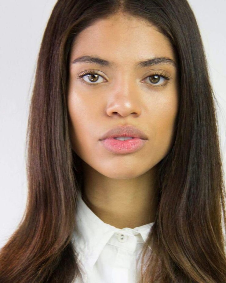 Image of Caroline Tavares