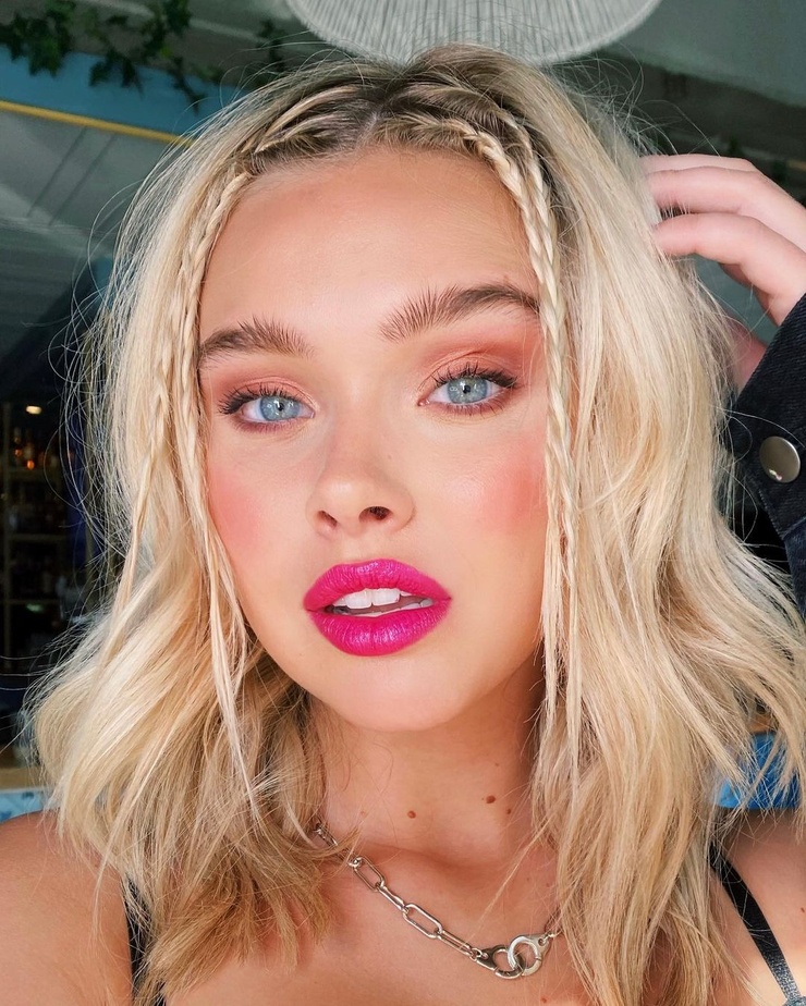 Image of Gracie Lancaster