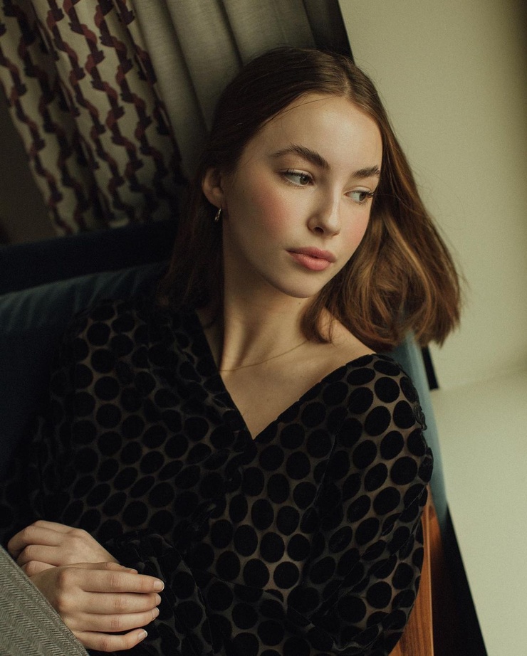 Amelie (model) image