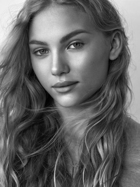 Emily Jade Hill image