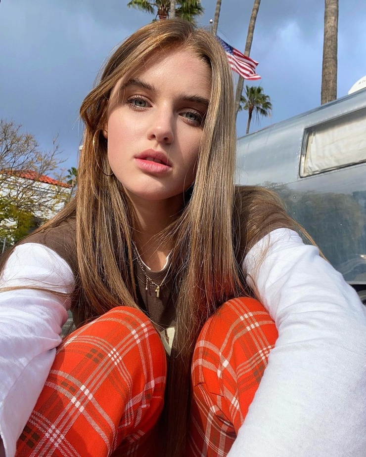 Image of Savannah Clarke