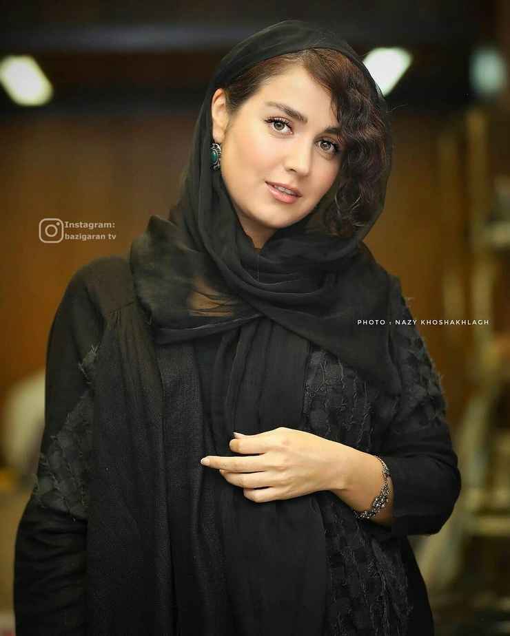 Picture of Afsaneh Pakroo