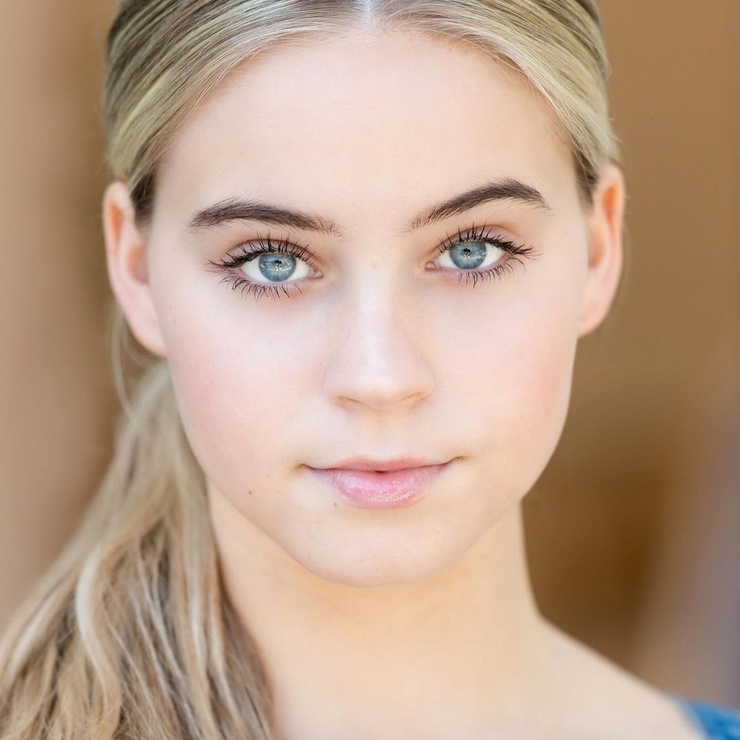 Picture of Alexa Robertson