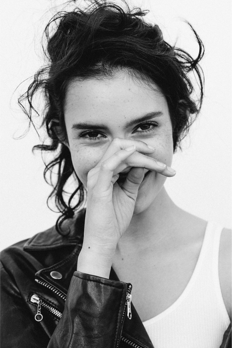 Image of Zoe Barnard