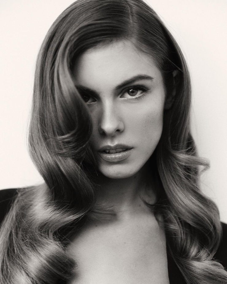 Picture of Carmella Rose