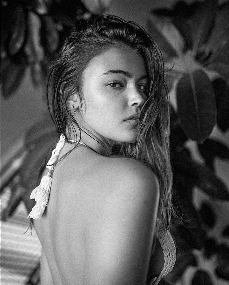 Picture of Eva Adams