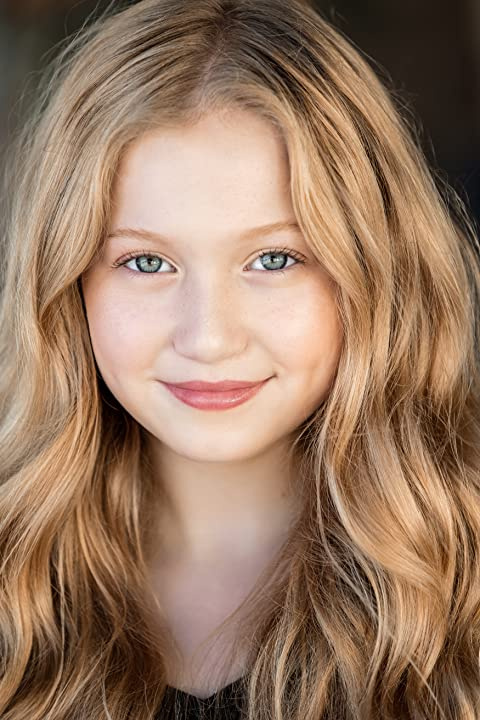 Picture of Abigail Zoe Lewis