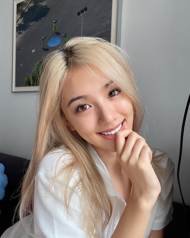 Picture of Kathy Zheng