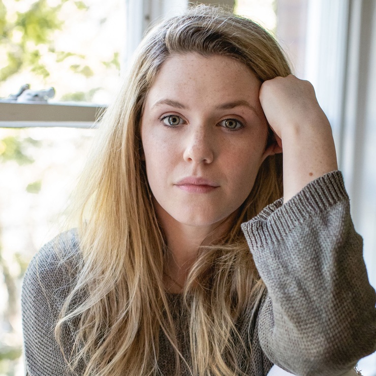 Picture of Harriet Dyer