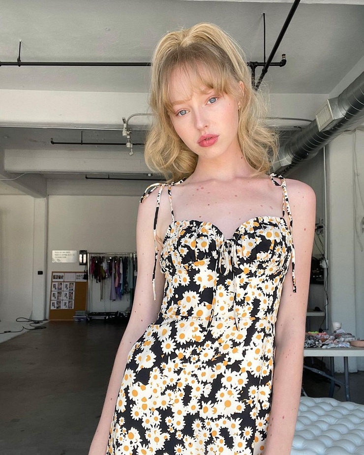 Image of Hailey Beth