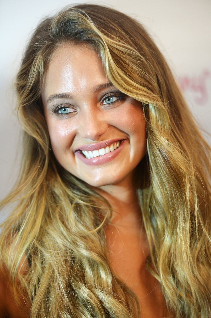 Image of Hannah Davis