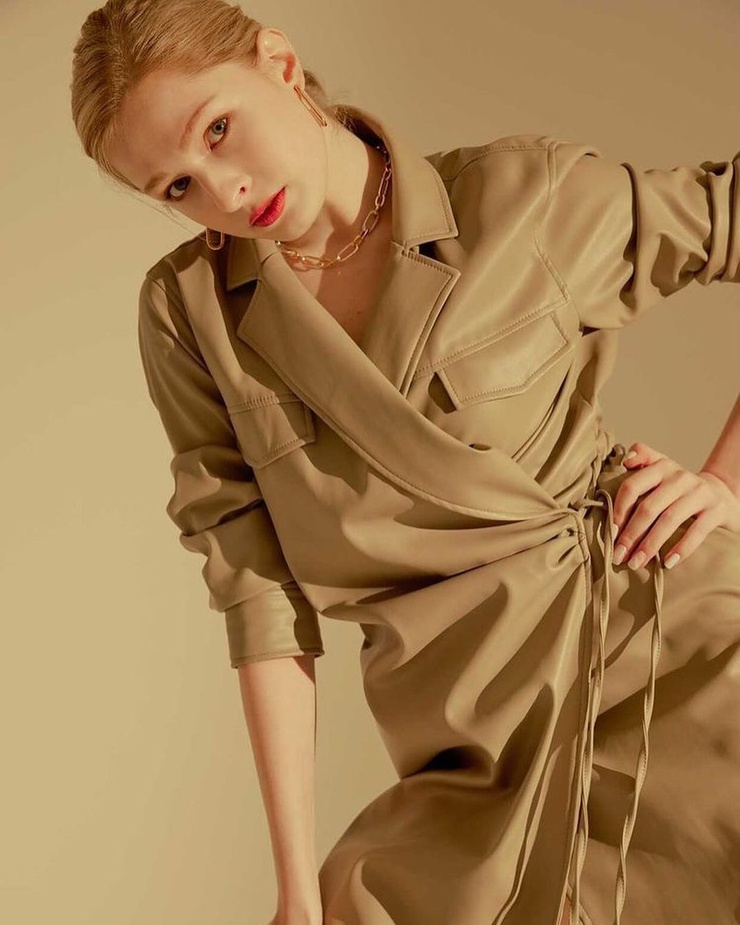 Sasha (model) picture